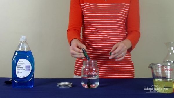 Mixing Oil & Water Science Experiment