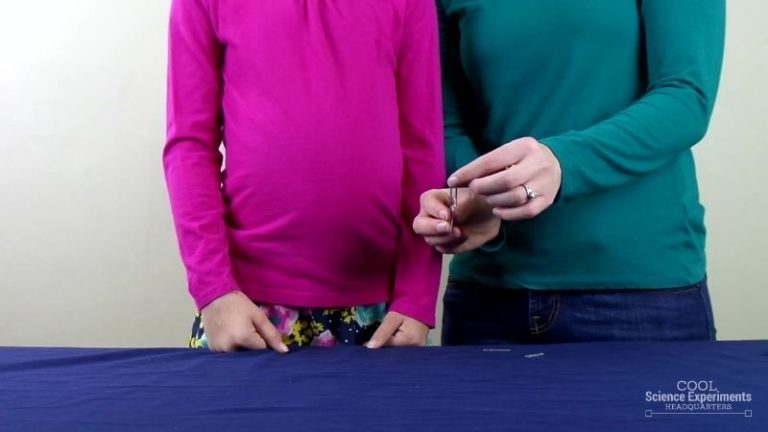 Use a Magnet to Make a Paperclip Chain Science Experiment